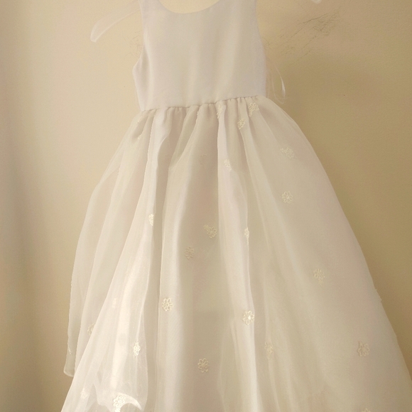Joan Calabrese | Dresses | Joan Calabrese Flower Girl Dress White ...